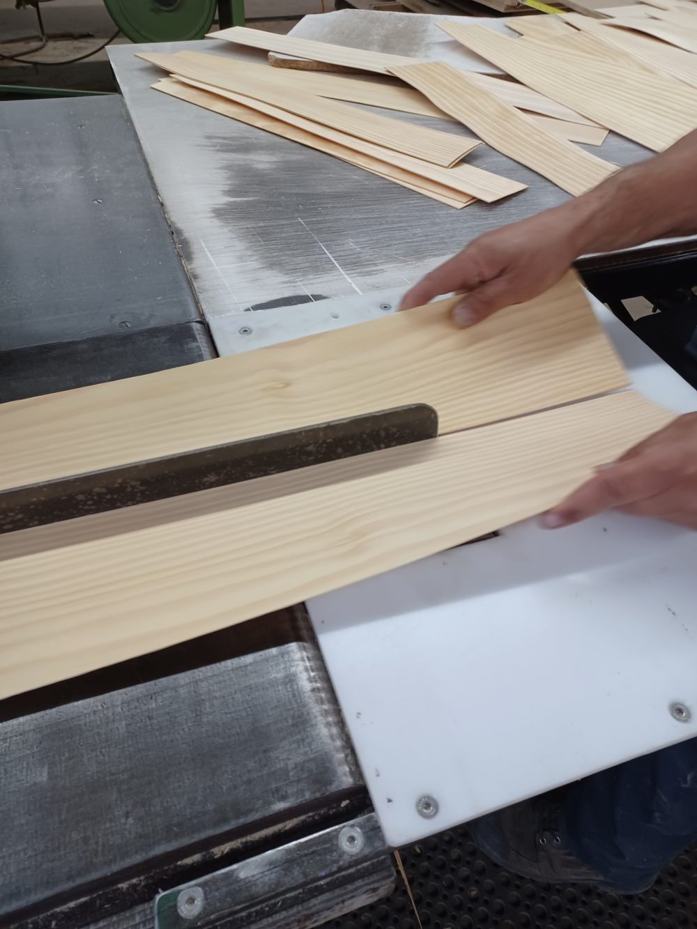 cross grain panels – Placage Beaulac